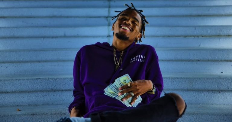 Fated releases a cool music video for his “Mood Swings” song