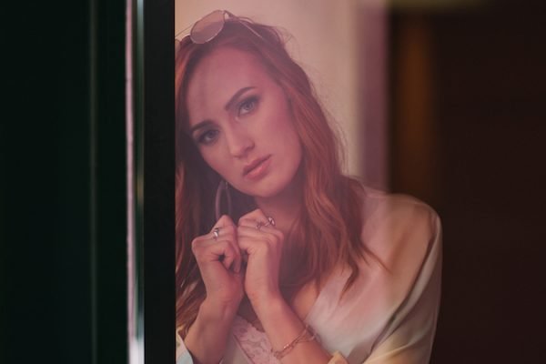 Kara Connolly releases visuals for her debut single, entitled, “Life in ...