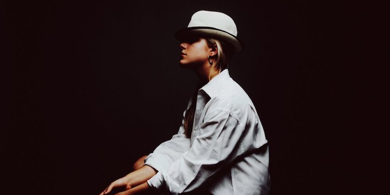 Alex McArtor releases her “Where Did My Love Go” single