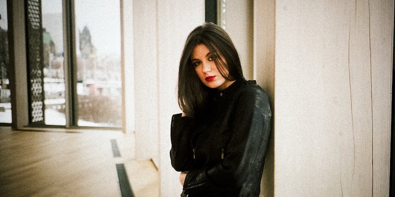 Emma Lamontagne releases a video for her “Love Games” single