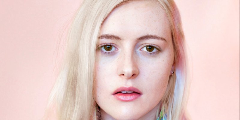 Ellen Krauss drops an elegant video for her “On the Bus” single