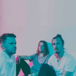 SAFIA releases a lustrous electro-pop tune, entitled, “Runaway”