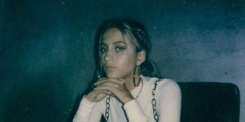 Erin Bloomer releases a heartfelt pop tune, entitled, “Second Best”