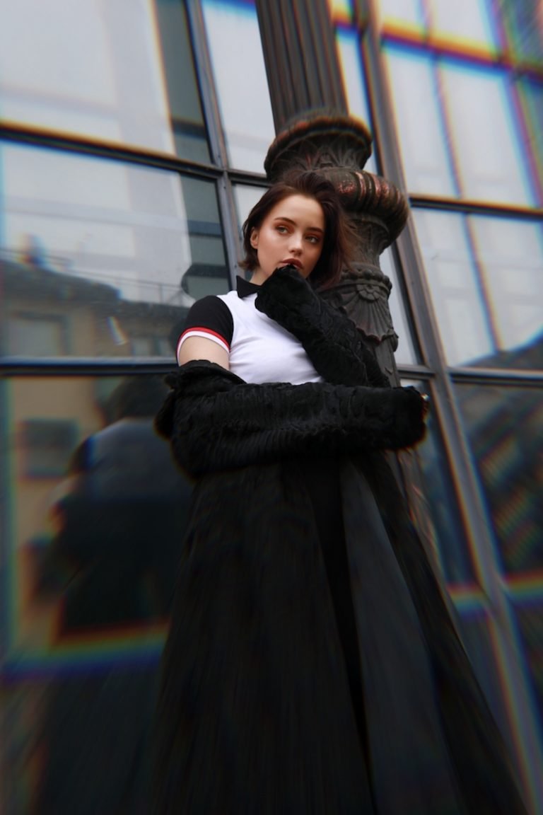 ORKID releases a charming pop single, “CloudsNdrivebys”