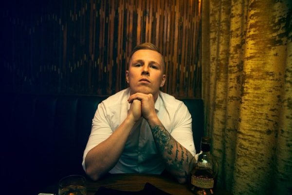 Ben Hunter releases a video for his “Help” single feat. Asher Grey