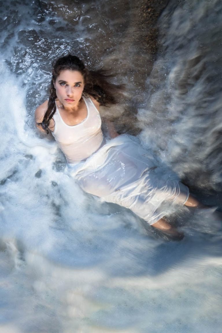 Kris Angelis releases her “I Hope I Never Fall in Love Again” single