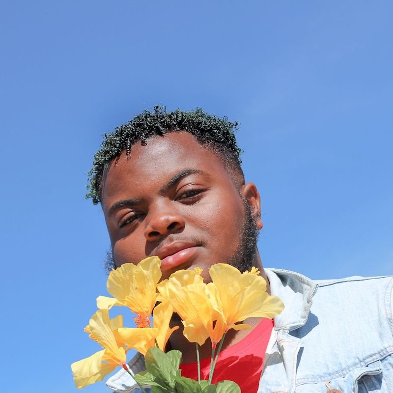 Kyle Mahlik releases a music video for his “Mixed Signals” single