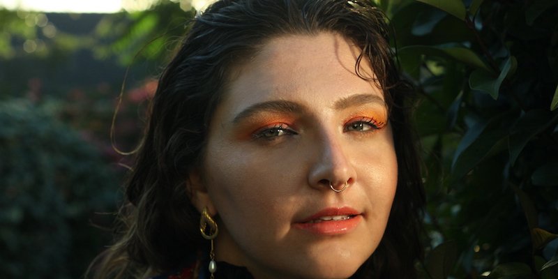 Lou Roy releases a lyric video for her debut single, entitled, “Bite”