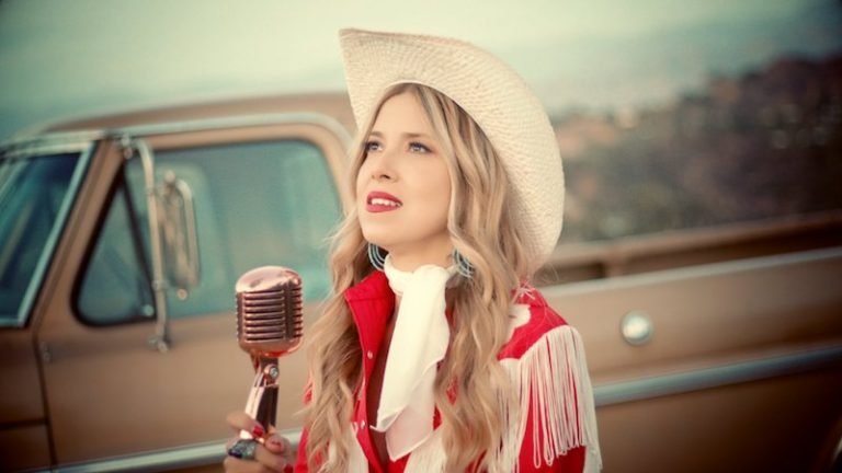 Simone Reyes releases a video for her debut single, "I’m Ready"