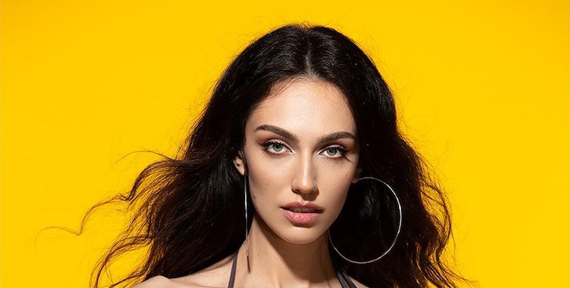 Morena releases an appealing music video for her “Criminal” single