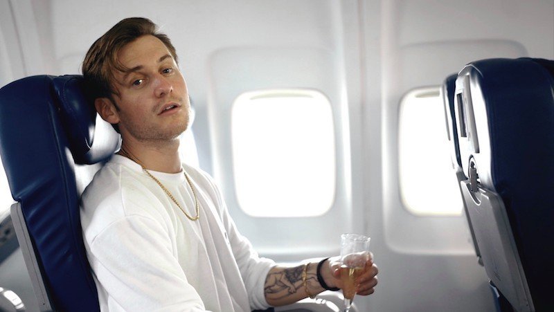 Ben Schuller releases a lyric video for his “Cruising Altitude” single