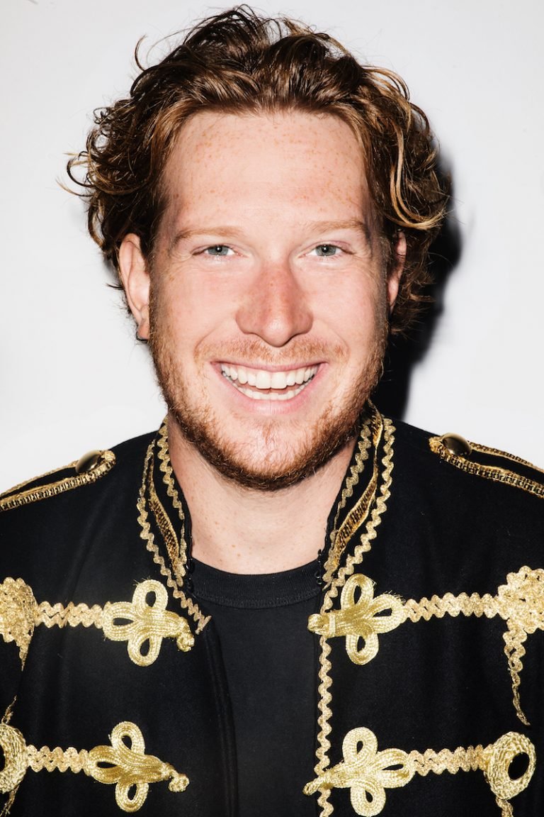 Bakermat drops a video for his “Bad Dreams” single feat. 7Chariot