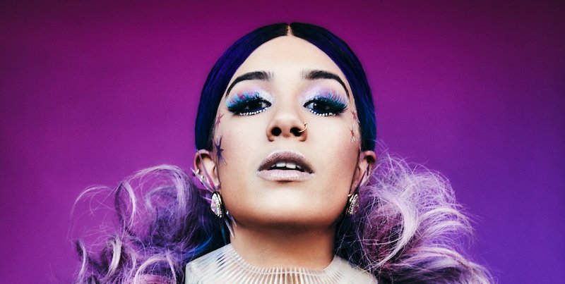 GALXARA unveils a lyrical visualizer for her “I Miss The Days” single