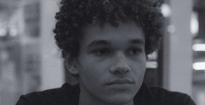 Armani Jackson releases a video for his “Out of My Brain” single