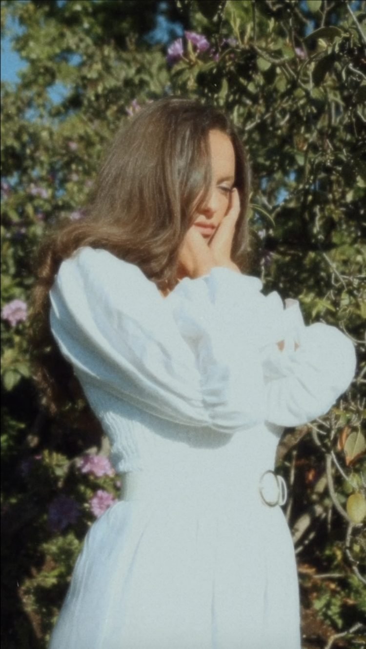 Taura Lamb releases an endearing R&B tune, entitled, “No Comparison”