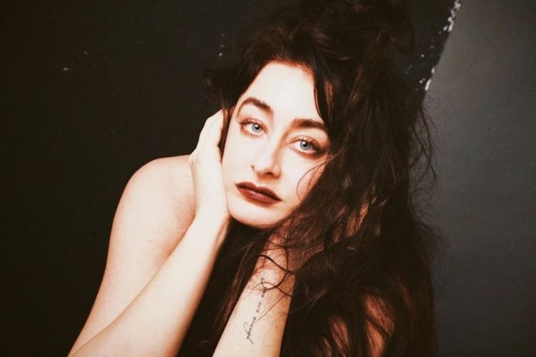 Dani Sylvia releases a fascinating video for her “Love Me Loud” single