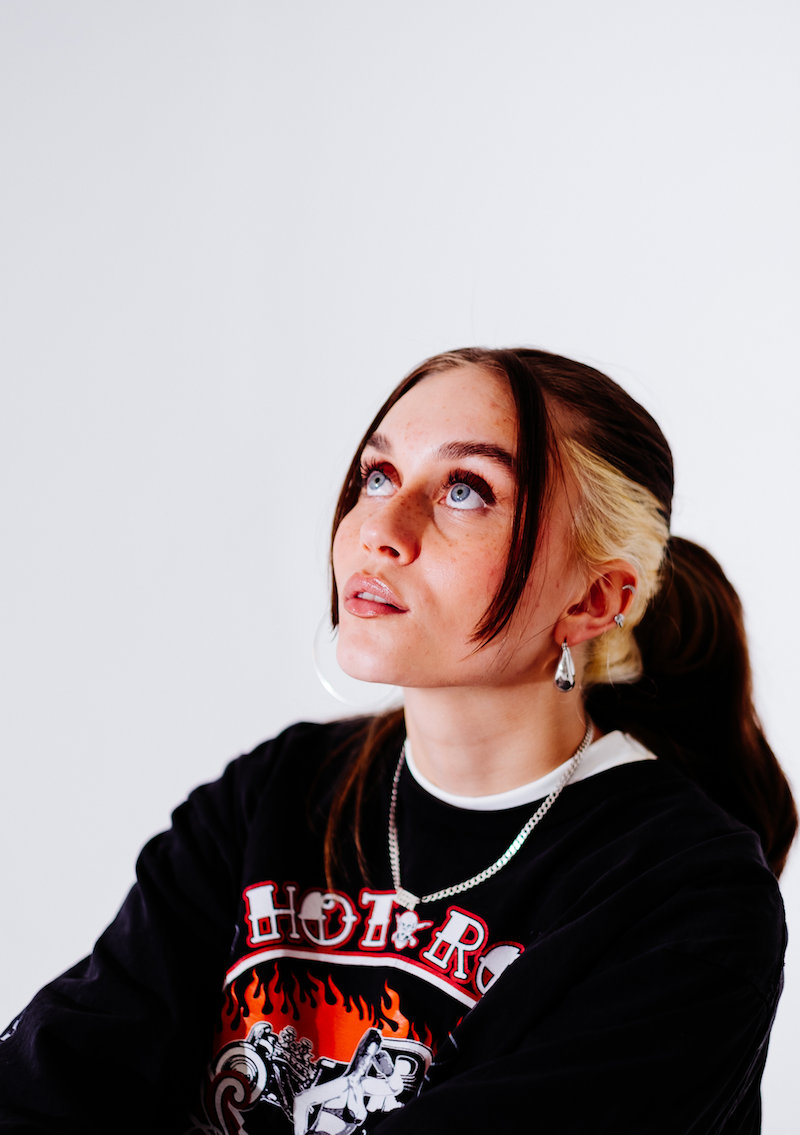 LEEPA releases a fascinating music video for her “how to live” single