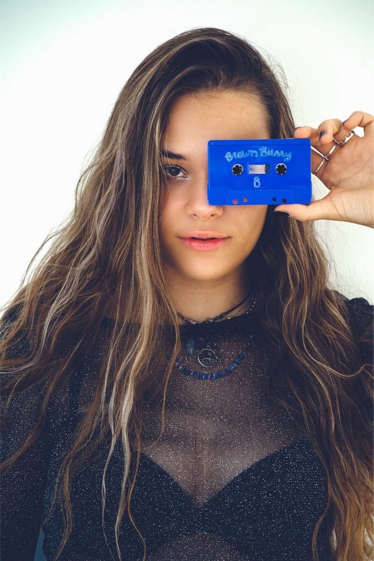 Lara Samira releases a lovely indie-pop tune, entitled, “When Words Fail”