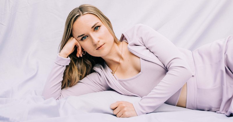 ORLA releases a lovely indie-R&B tune, entitled, “Lazy”