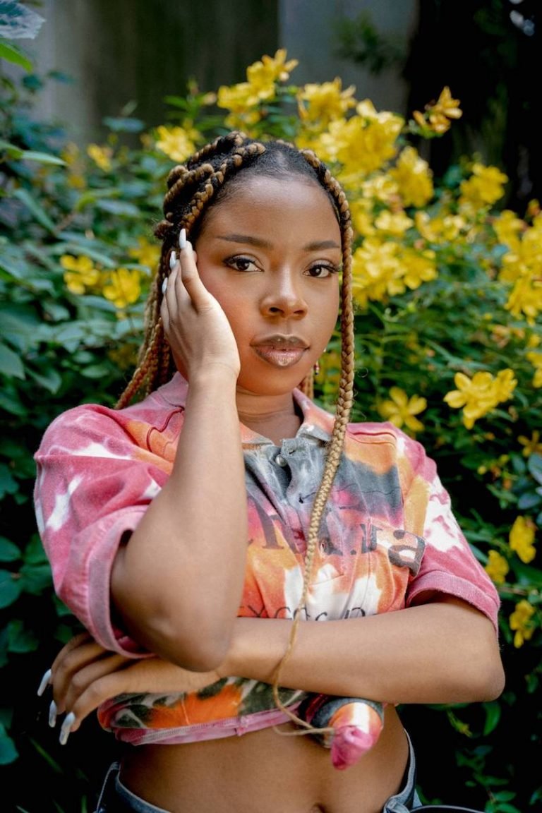 Essosa releases an appealing music video for her “Lemonade” single