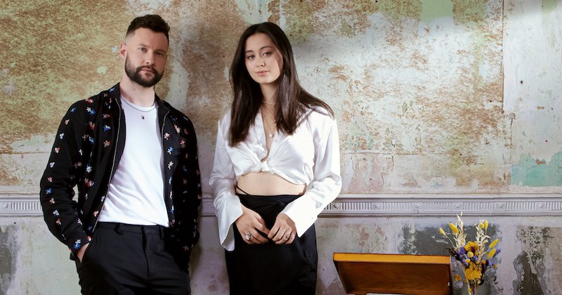 Jasmine Thompson & Calum Scott release their “love is just a word” single