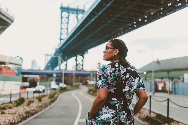 Liz Vice drops a soulful rendition of the classic Christmas tune ...