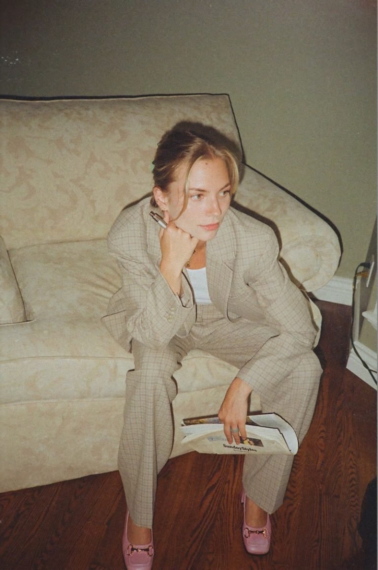 sahara releases an honest pop tune, entitled, “bad news”