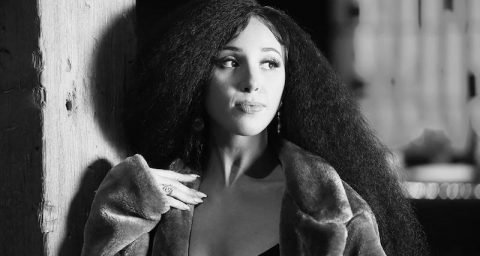 Amanda Barise releases a music video for her “Money Problems” single