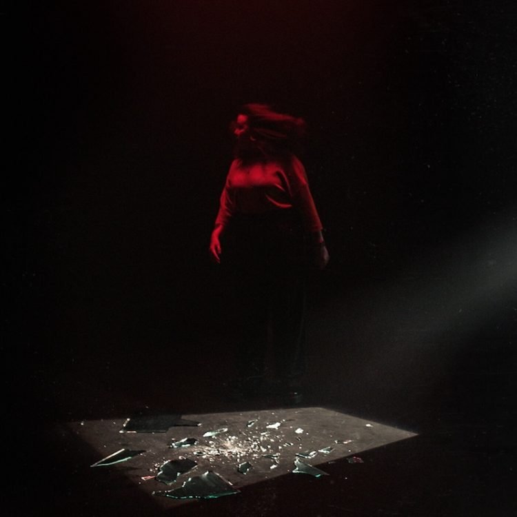 Jean Root releases a lovely indie R&B tune, entitled, “Thinking”