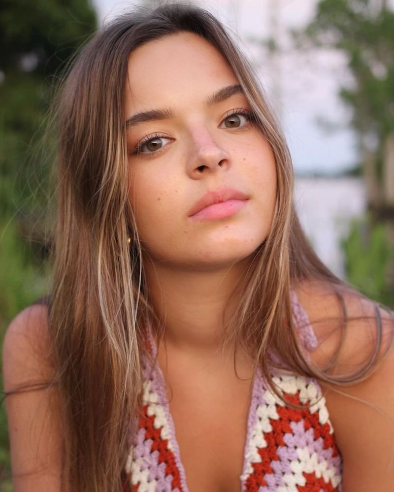 Amelia Wray drops a heartbreaking pop single, titled, "Disappear"