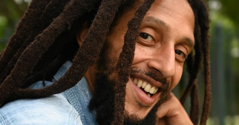 Julian Marley releases a video for “Don't ruin my world (Soil of life)”