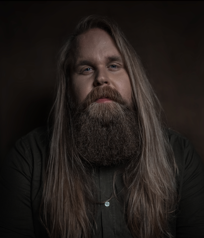 Chris Kläfford releases a heartfelt single, titled, “Maybe It’s Just Me”