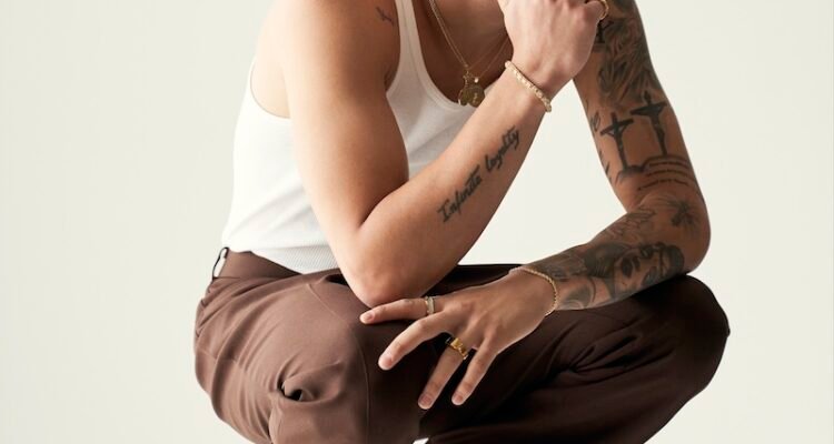 Alice Gray releases a charming dream-pop tune, entitled, “Paradise”