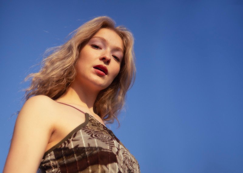 IVANA releases a Lovely Debut Single, “Ain't Free”