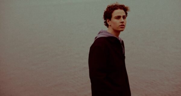 Dylan Conrique drops a video for her “Bitter” song ft. Noak Hellsing