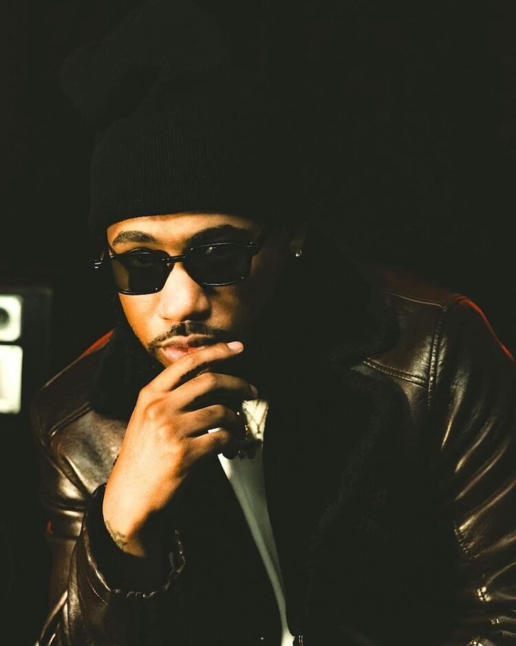 Exploring the Sensuality of Penny Taylor's “Cuff” Single