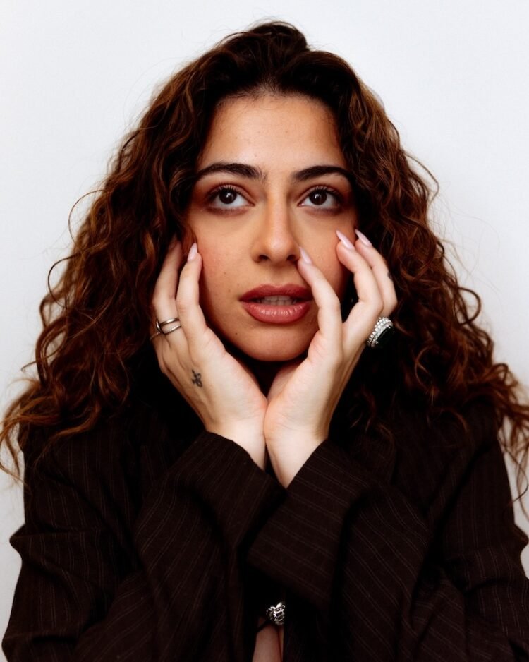 Experience the Magic of Laura Pieri's "Flown Away" Song